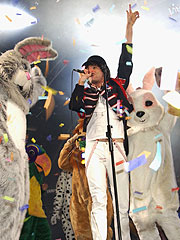 Mika delivers 'Alice In Wonderland'-style magic at London | HELLO!