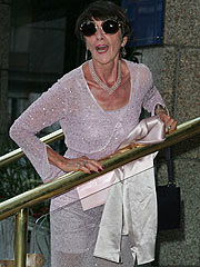 East End Babs celebrates 70th with a West End knees up | HELLO!