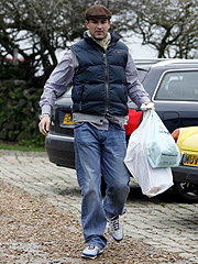 Marc gets cosy with Cerys at farmhouse in Welsh countryside | HELLO!