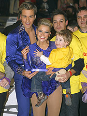 Suzanne Shaw wins Dancing On Ice with two perfect six | HELLO!