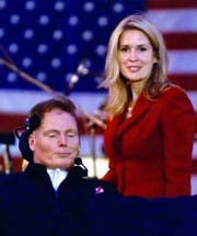 CHRISTOPHER REEVE RECEIVES U.S. GOVERNMENT FUNDING FOR RESOURCE CENTRE ...