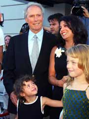 CLINT SURROUNDED BY HIS LEADING LADIES AT BLOOD WORK | HELLO!