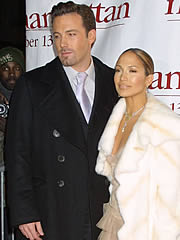 BEN AND JEN MILES APART ON THEIR 'BIG DAY' | HELLO!