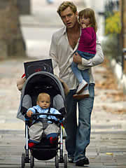 Jude and Sadie, putting the kids first | HELLO!