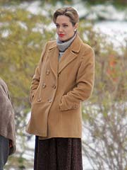 Globe-trotting Angelina back at work in New York | HELLO!