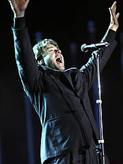 Russell Crowe, The Ordinary Fear Of God, Russell rocks | HELLO!