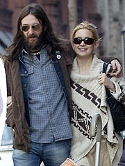 Cuddly Kate enjoys N.Y. with her family | HELLO!