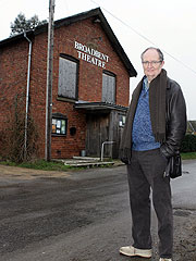 John Simm turns artist for latest time-travelling role | HELLO!