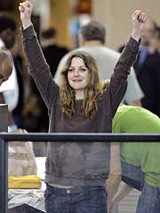 Drew and Cameron flying high on singletons' support | HELLO!