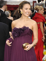 Nicole leads famous mums-to-be showing off bumps at Oscars | HELLO!