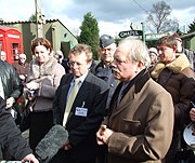 Pilot David trades Del Boy wheels for chopper to launch bomber expo ...