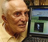 Kirk Douglas is oldest celbrity blogger | HELLO!