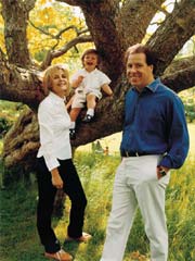 MAGAZINE - LORD AND LADY LINLEY | HELLO!