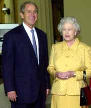 PRESIDENT BUSH LUNCHES WITH THE QUEEN AT BUCKINGHAM PALACE | HELLO!