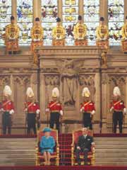 IN MOMENTOUS SPEECH THE QUEEN SAYS SHE WILL NOT STEP DOWN | HELLO!