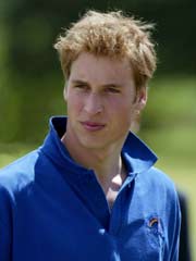 PRINCE WILLIAM AND FRIENDS MOVE INTO A FLAT OF THEIR OWN | HELLO!