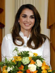 RANIA AND SILVIA HONOURED FOR THEIR HUMANITARIAN WORK | HELLO!