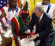 Mr Bush gets tribal at the White House with African dancers | HELLO!