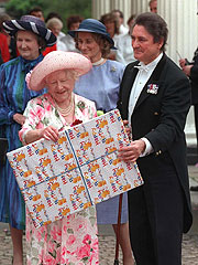 Auction of William Tallon's possessions | HELLO!