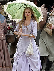 Sienna discovers the magic of Castle Coombe | HELLO!